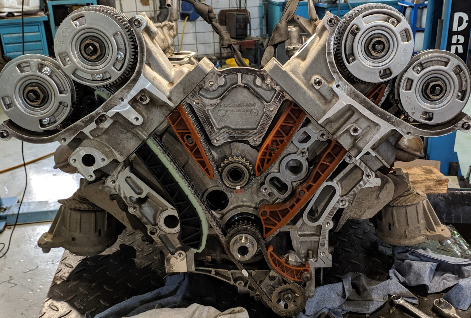 Mercedes-Benz M272 KE30 3,0-Liter-Motor - Motor Inspektion